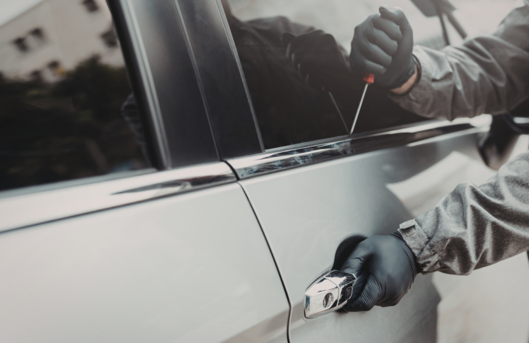 ESCALATION DI FURTI in auto. Indagini in corso | Il Cittadino Pescia